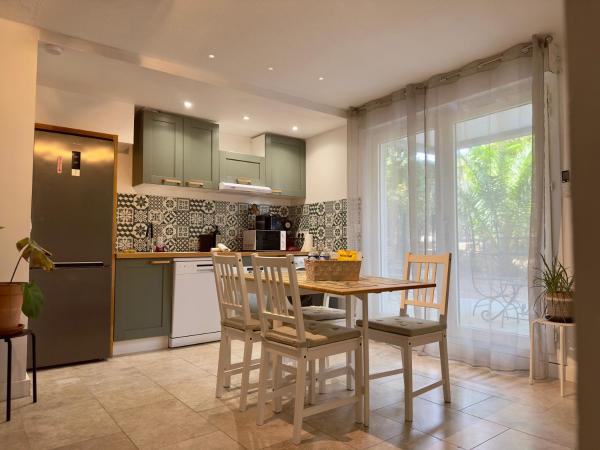 T2 Cosy, Calme Et Lumineux Avec Terrasse & Parking - Le Refuge - Grabels