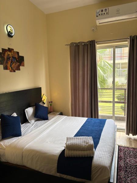 Vrindavan Guru Kripa Homes - Near Prem Mandir - Iskcon - Vrindavan