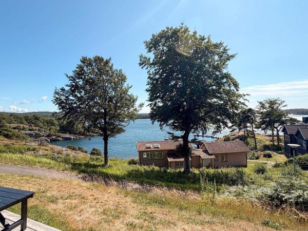 4 Star Holiday Home In Uddevalla - Schweden