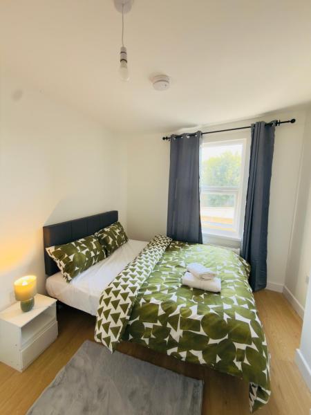 Cozy Double Bedroom In The Heart Of Seven Sisters - Enfield