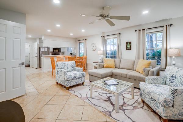 Pawleys Island Golf + Beach Getaway W/ Pool Access - Pawleys Island, SC