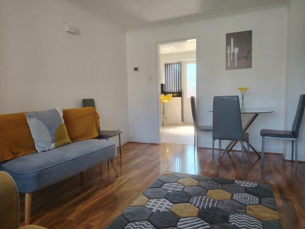 2 Bedroom Stay Perfect For Work, Study & Travel - Sutton Coldfield