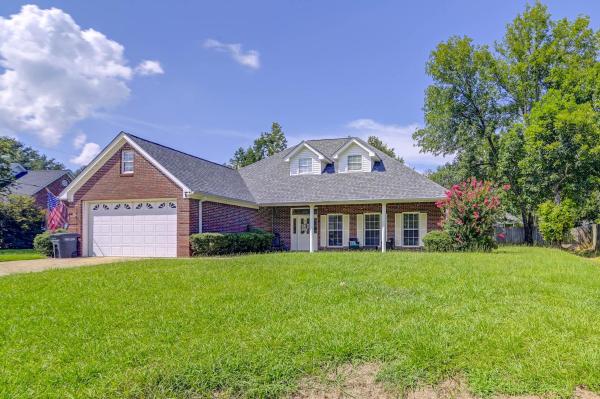 Fenced Yard! Group Getaway, 2 Mi To Msu - Starkville, MS
