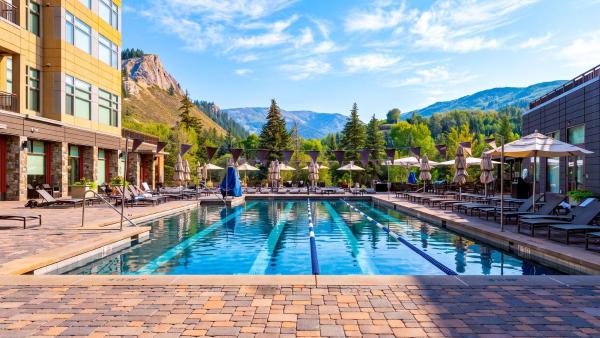 Riverfront Perch By Avantstay - Beaver Creek, CO