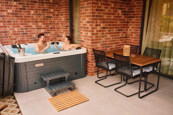 Pulse Green Patio Jacuzzi Suite - Temesvár