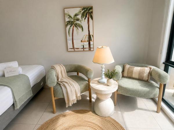 The Ivory Palm Boutique Studio Escape - Virginia