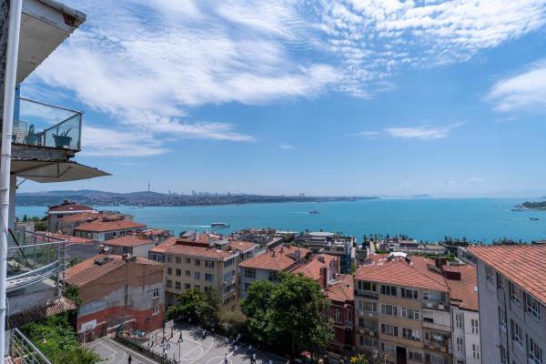 Luxury 2-bedroom Bosphorus View Residence With Private Parking - Beyoğlu