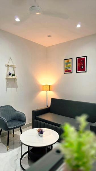 Bliss At Lyvn Premium 1bhk Near Medanta - 구르가온