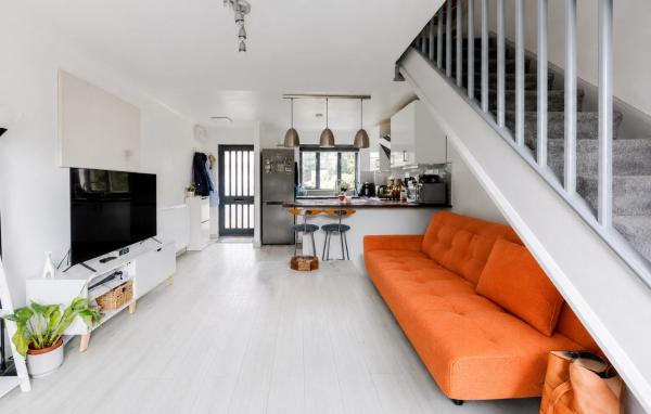 Sunny Modern House With Garden - Bristol