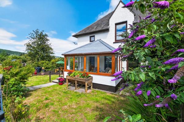 Riverside 3 Bedroom House - Foyers, Inverness - Loch Ness