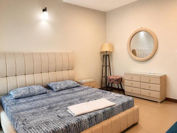 Modern 2br Apartment , Near Zeta Mall & Giga Mall - Pakistan
