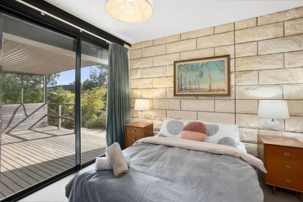 Moggs Magic - Aireys Inlet