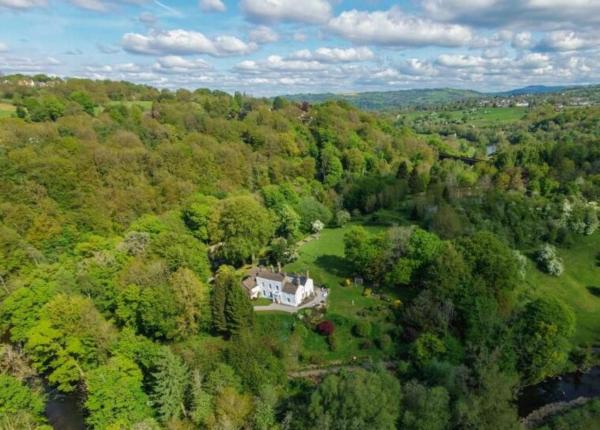 4 Bed In Marple Oc-45774 - Glossop