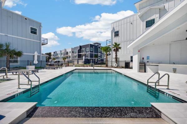 Luxury Waterfront Retreat Boat Slip & Pool - St. Augustine, FL