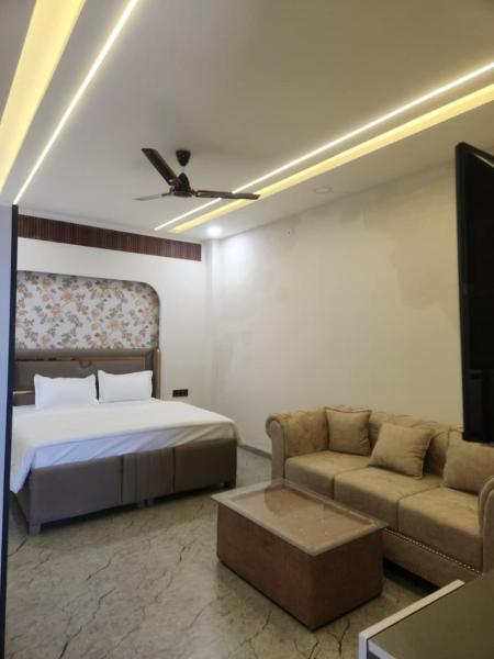 Hotel The 4 Seasons - Indore