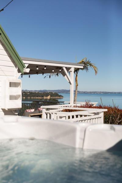 The Settlers Hut - Waiheke Island