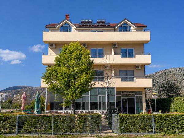 Hotel Klaivi - Albania