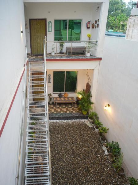 Savastays Tranquil Room With Sharing Kitchen - Rishikesh
