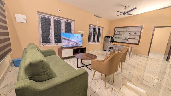 Var- Vista Haus 2- Ac 2 Pvt Rooms, 9 Min To Cliff - Varkala