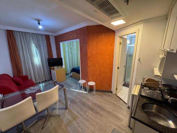 Flat 4 Estrelas Pinheiros Superior 2216 - São Paulo