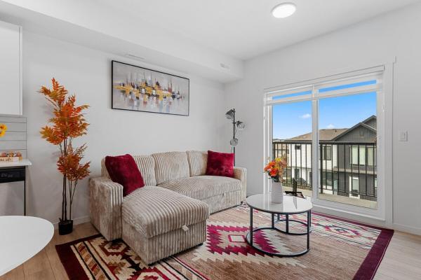 Modern Cozy Haven In Secord - Edmonton