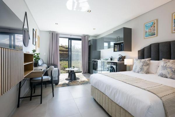 Gorgeous Ocean Club Studio G21 - Dolphin Coast