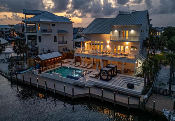 Phenomenal Lux Oceanfront House With Heated Pool & Hot Tub, Firepit, Private Dock And Very Close 2 Beach - Perdido Key, FL