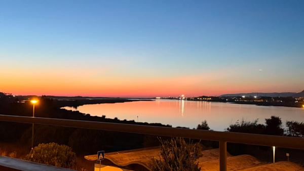 Dreamscape Ofir - Riverfront Retreat By The Sea - Esposende