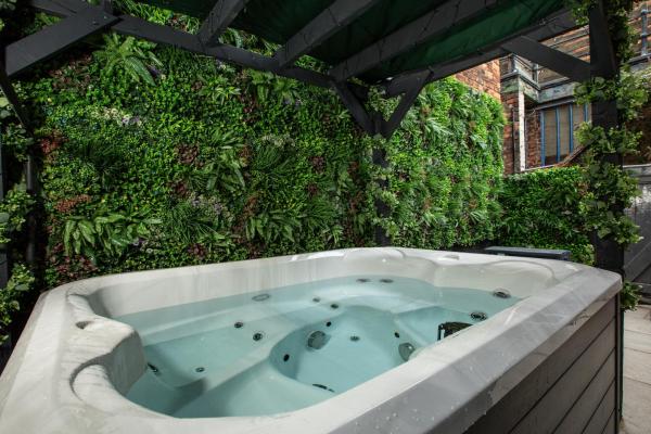 The Clifton Townhouse, 5bed With Hot Tub, King Bed - Scarborough