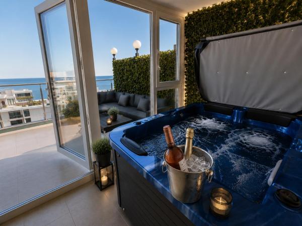 Summerland Sea View Penthouse & Jacuzzi - Constanța