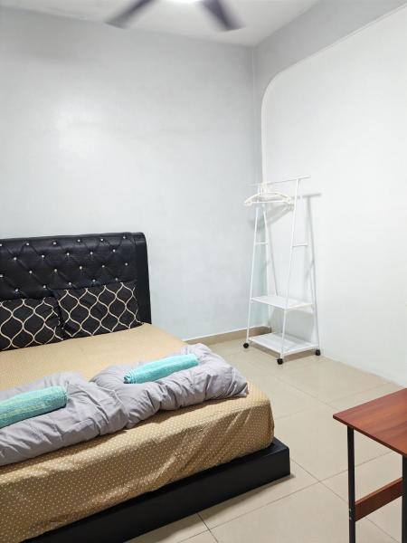 Shared Bathroom Queen Kota Permai - Penang