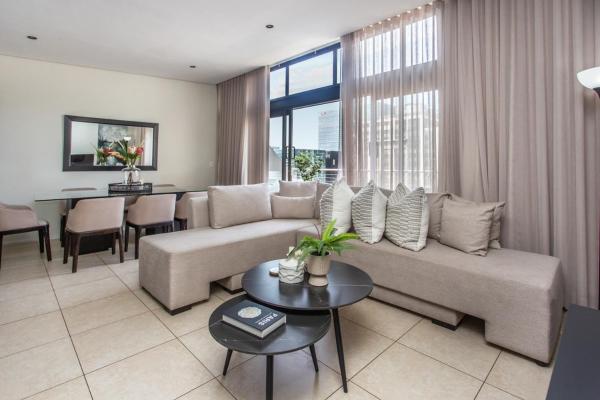 City Views Penthouse In Hotel - Claremont