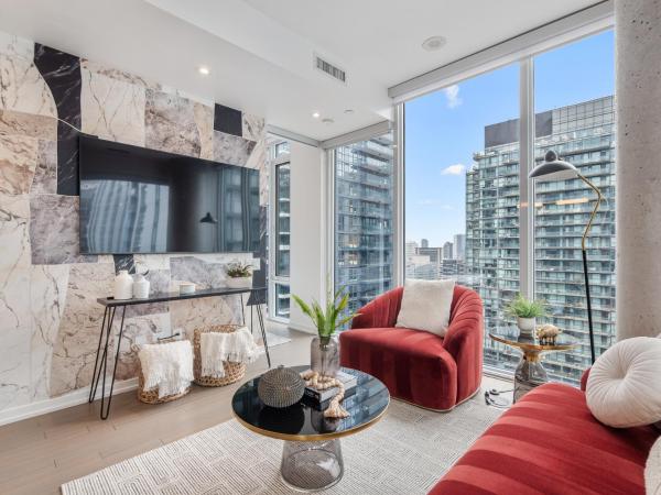 Avanti Suites - Downtown Toronto - Across From Tiff Bell Lightbox - Toronto