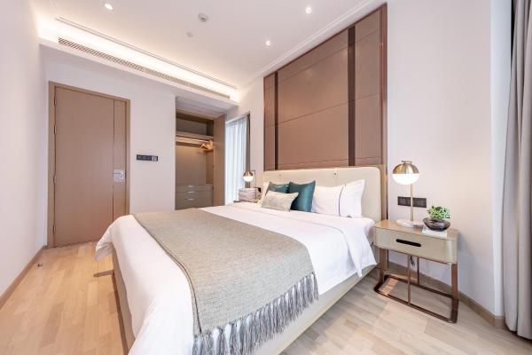 铂斯登行政公寓深圳前海店 - Hong Kong