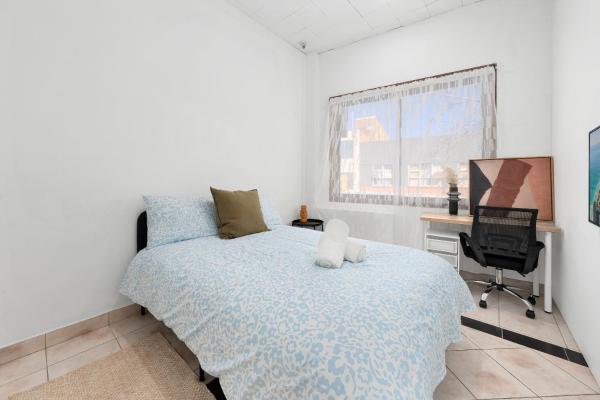 Marrickville Road Private Room - Burwood