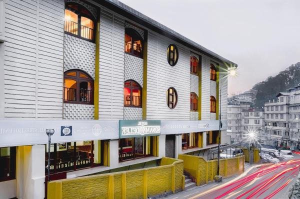 Hotel Sonam Delek Gangtok Near Mg Marg With Mountain View - Gangtok