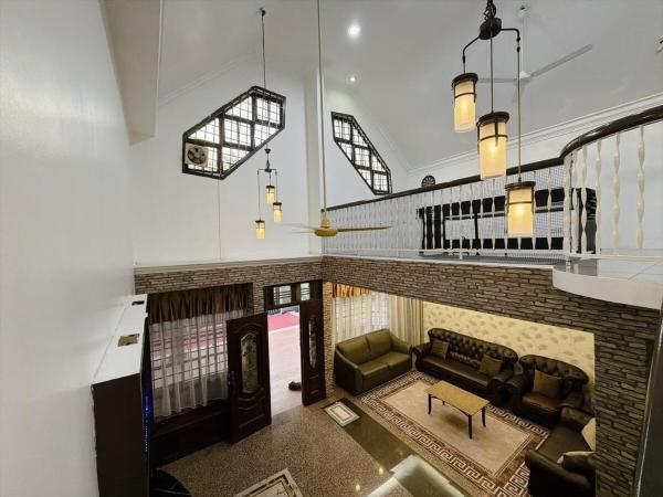 C06 Villa Rinting 1 Double Story Corner Homestay - Pasir Ris