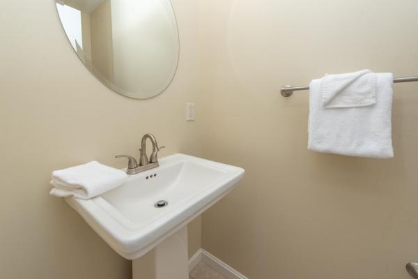 Perfect Getaway By Railey Vacations - Oakland, MD