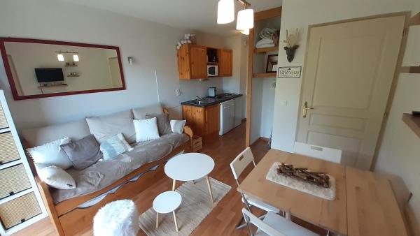 Charmant 2 Pièces Pour 4 Avec Balcon, Au Pied Des Pistes à Modane - Place du Thabor