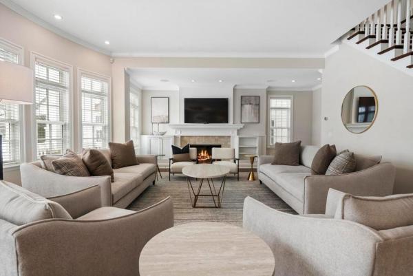 Experience Luxury At Northern Charm 34 In Bay Harbor - Petoskey, MI