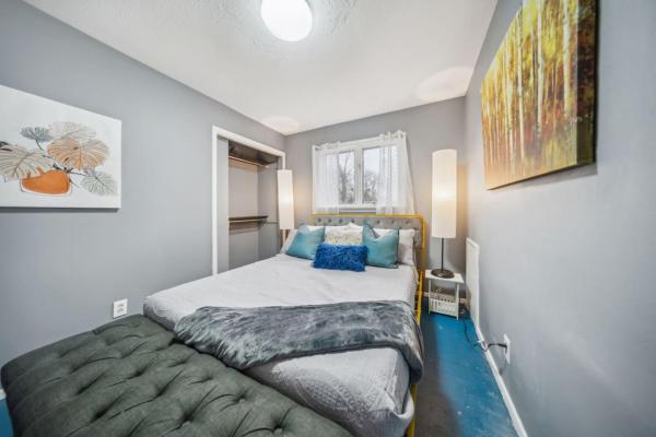 Blue Bayou Cozy In South Cleveland - Macedonia
