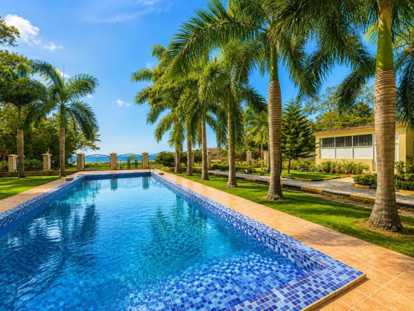 Modern Luxury Beachfront Studio With Pool & Malls - Dar es Salaam
