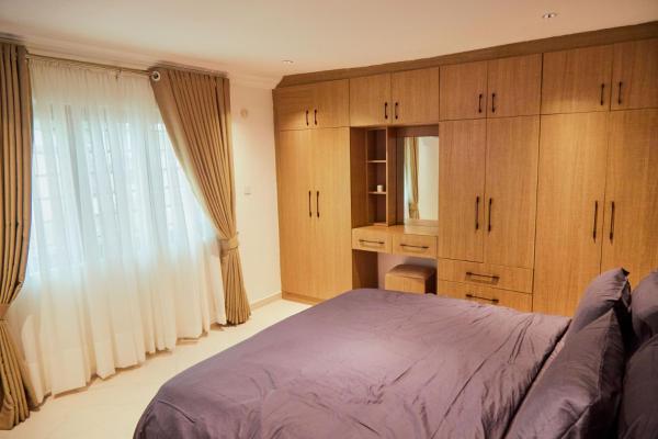 Modern 3br House In Abuja, Breakfast, Car Rental On Request, Prime Location - Abuja