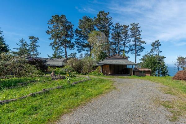 A - Lighthouse - Mendocino, CA