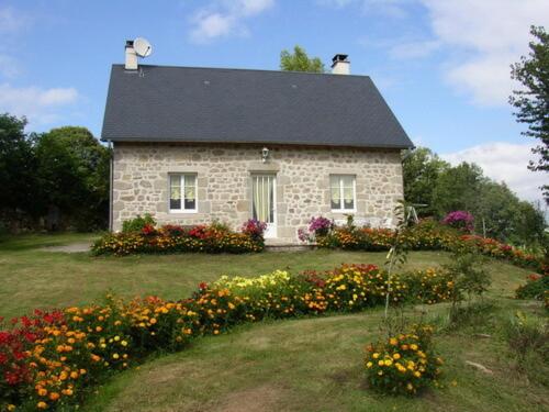 Gîte De France Chez Dédé Et Léa 3 éPis - Gîte De France 6 Personnes Mae-9414 - Ussel