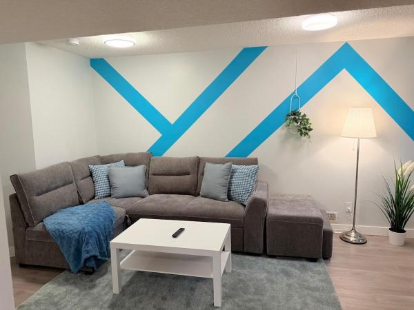 Stylish 2br Suite Near Downtown Sleeps 6 - Calgary