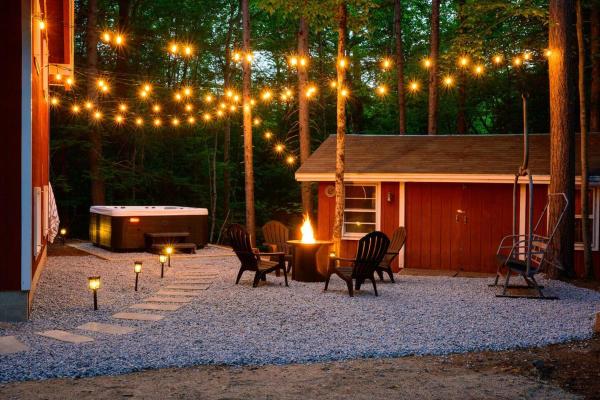 Gas Fireplace + Stargazing Deck 4 Mins From Skiing - New Hampshire (State)