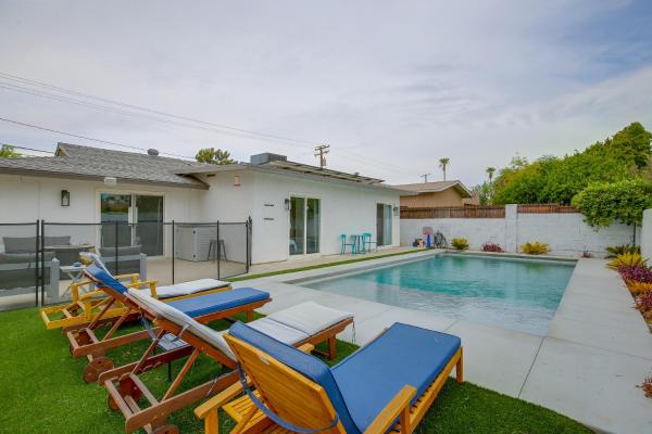 Grill & Fire Pit! Palm Desert Extended Escape - Palm Desert, CA