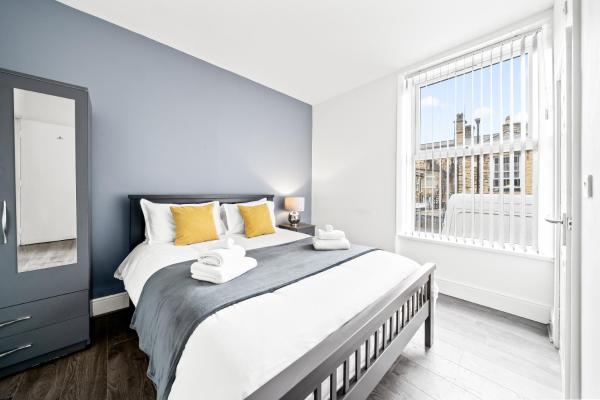 Apex Stays King Bed Apartment Halifax Close Parking - Huddersfield