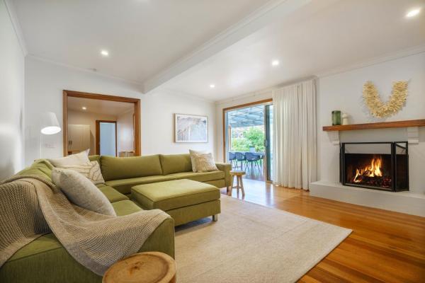 Salt Air Beach Retreat - 280m Walk To Foreshore, Check Out 5pm Sunday! - Sorrento